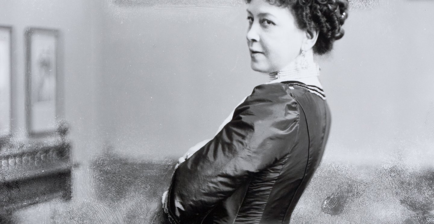 Ihre Einladung zu WOMEN @ THE BAR am Weltfrauentag 2016