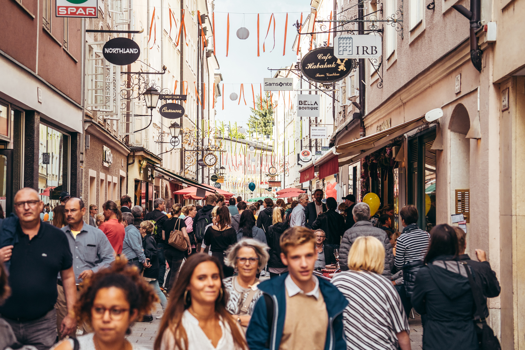 Die Linzer Gasse feiert den Sommer | Tourismusverband Salzburger Altstadt
